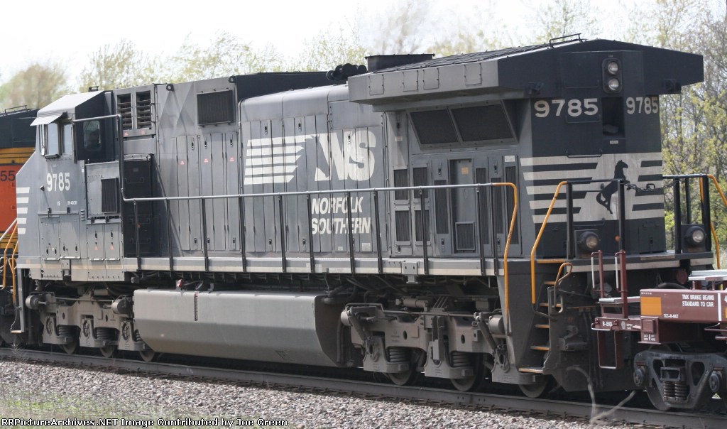 NS 9785